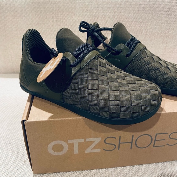 Otz Shoes | Shoes | New Otz Shoes Og Avy Lace Slipon Textile In Dark ...